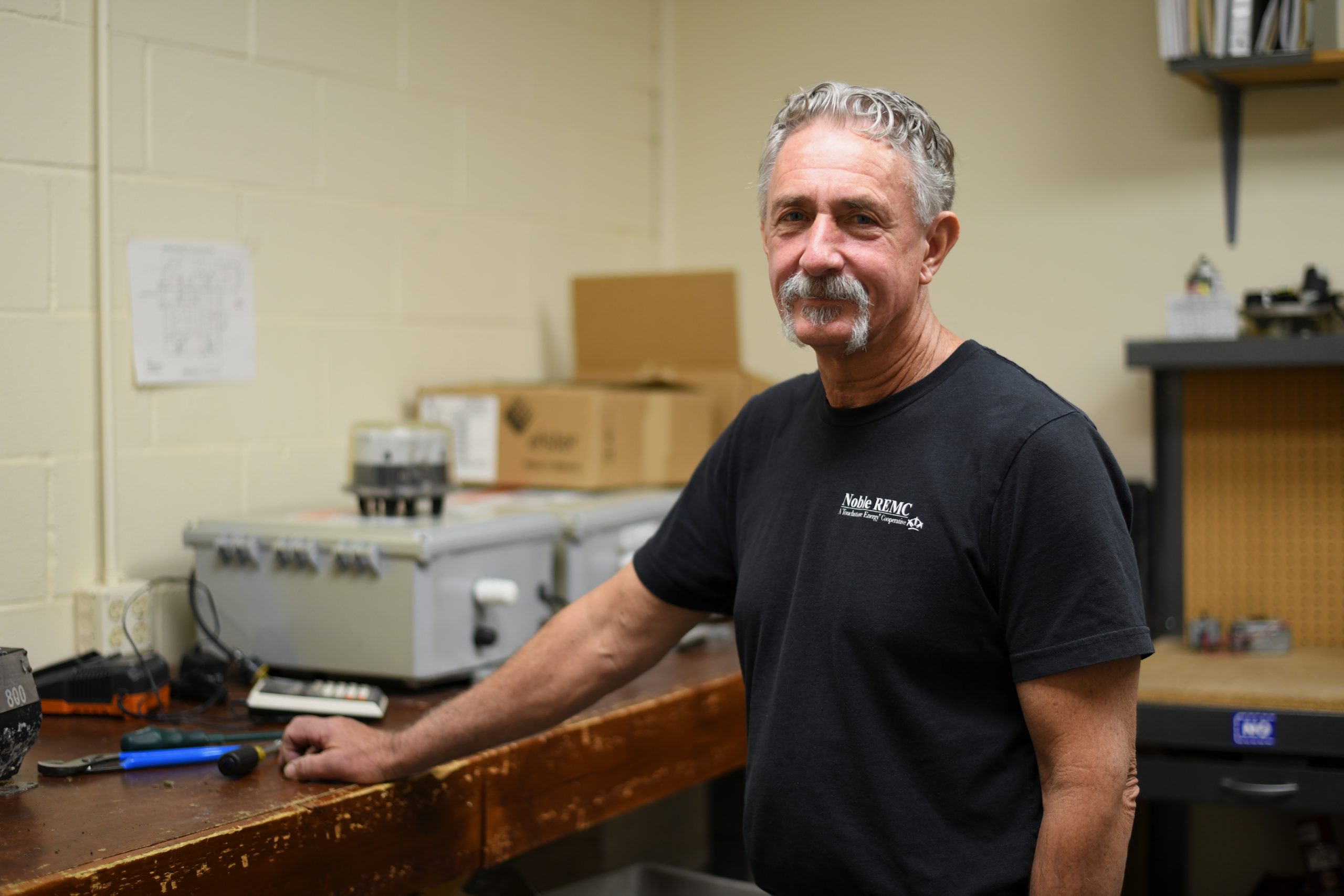 Lighting the Way: Brad likes Banter and the blues - Indiana Connection